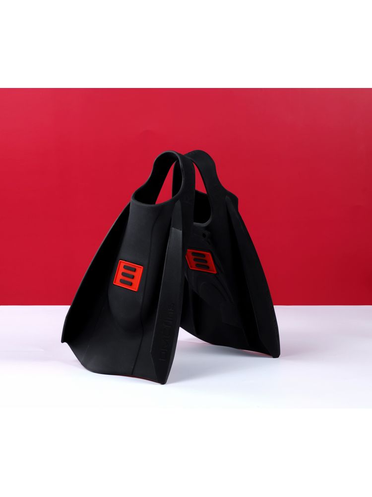 DMC Fins Elite Max Fins - Black/Red