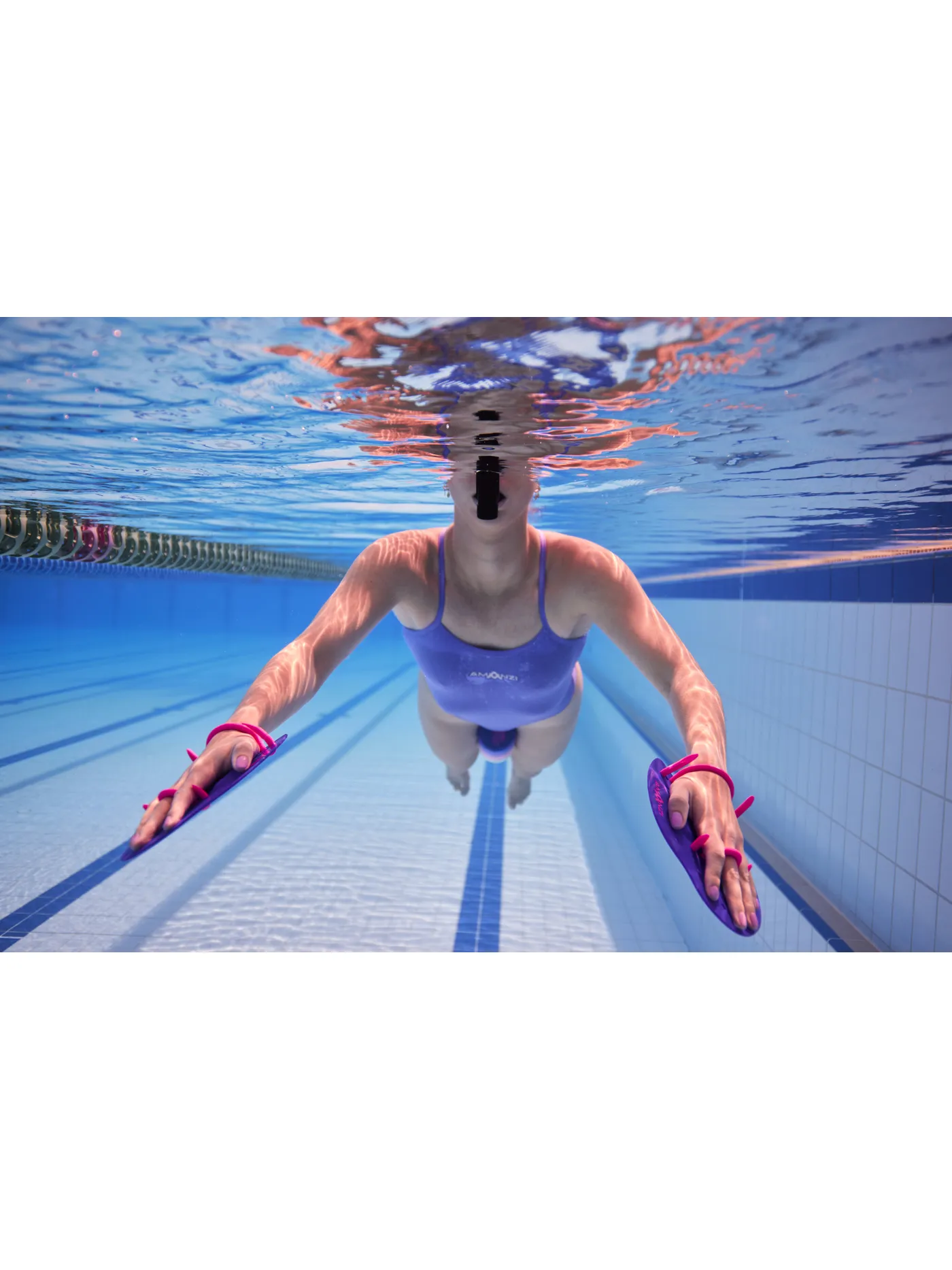 AMANZI Hand Paddles - Jewel | Swimmer.com.au